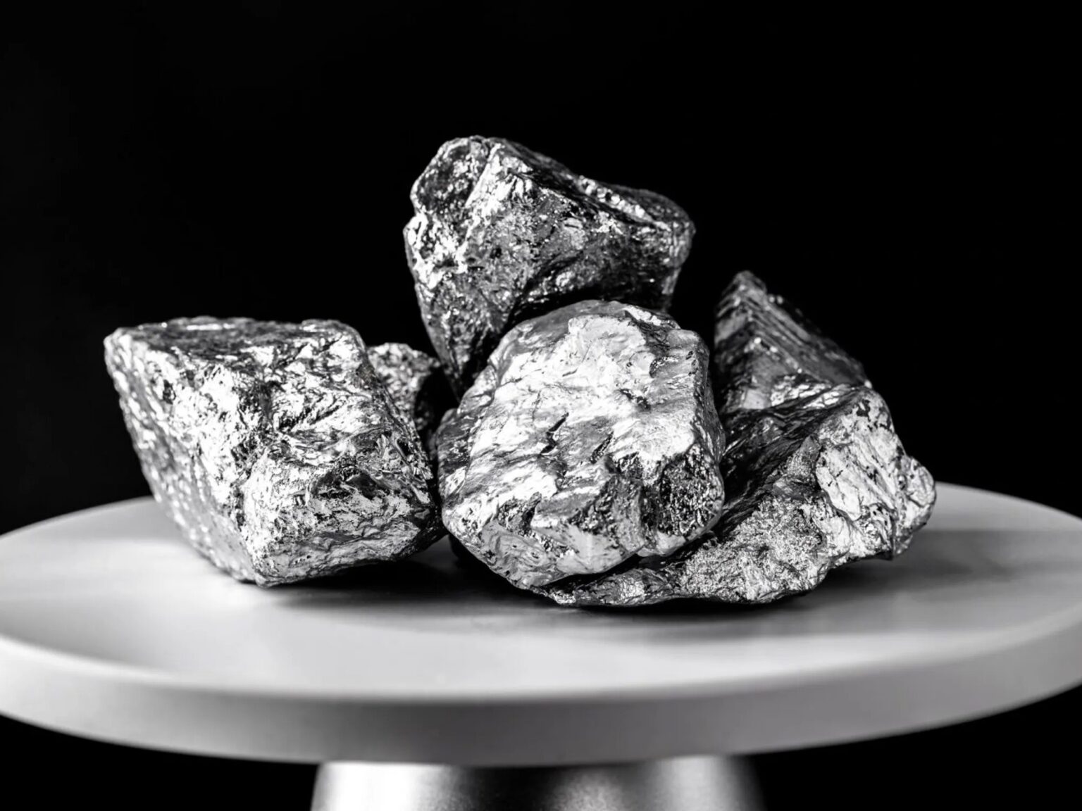 The Ultimate Guide to Platinum Jewelry: Durability, Elegance & Buying ...